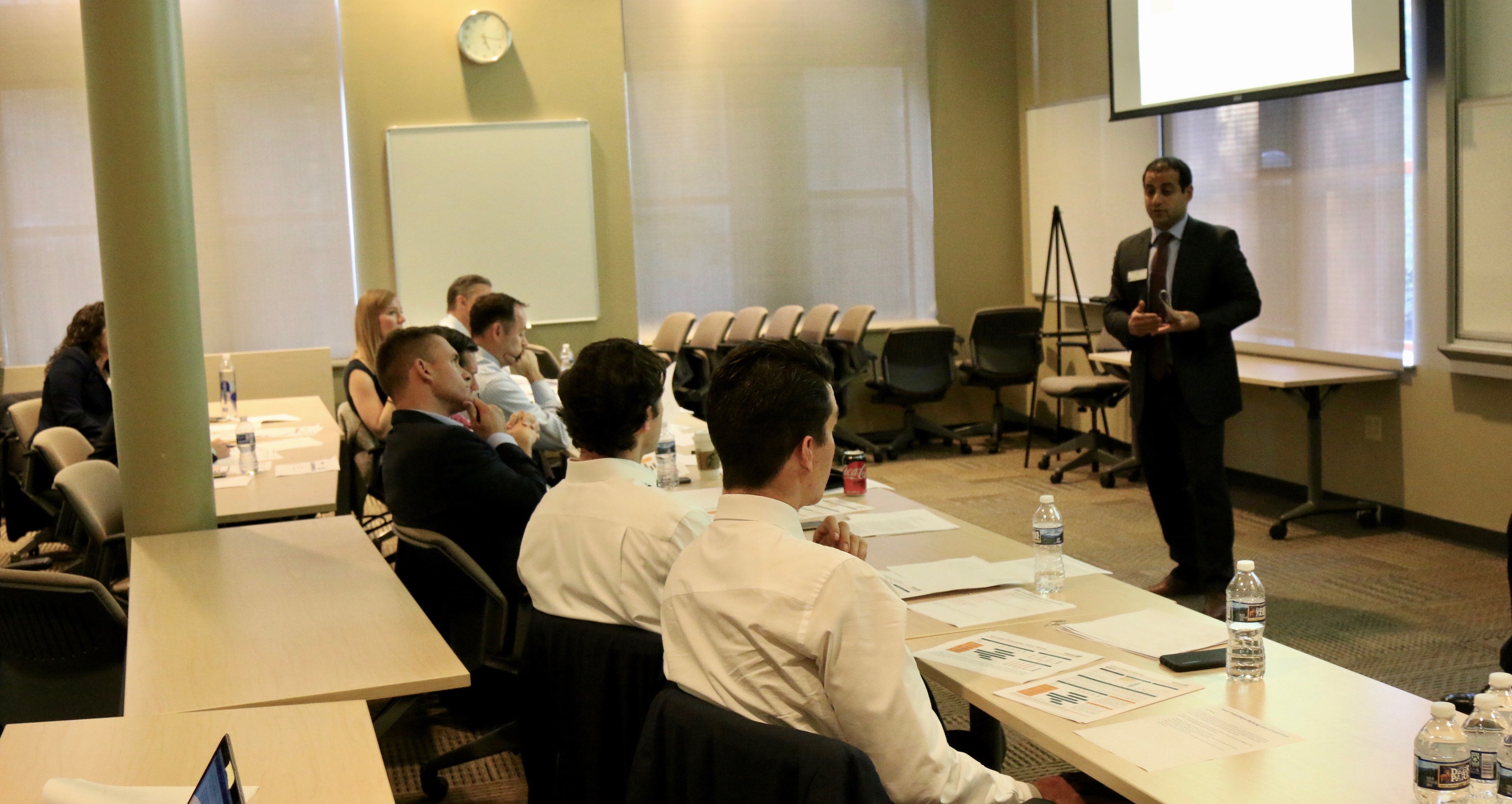 Owen Finance Club Hosts First Case Competition of the Year