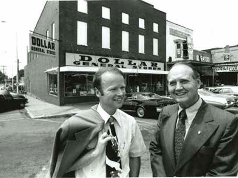 Learning the Value of a Dollar - Vanderbilt Business School