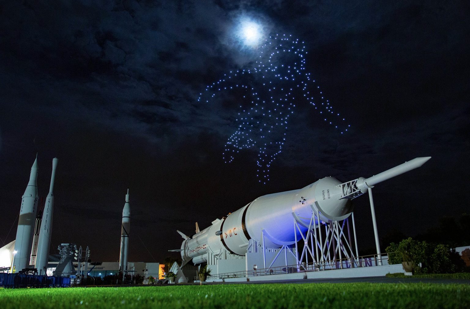 Drones – Apollo 11 Astronaut 1600 | Vanderbilt University Drones – Apollo 11 Astronaut 1600 | Vanderbilt University