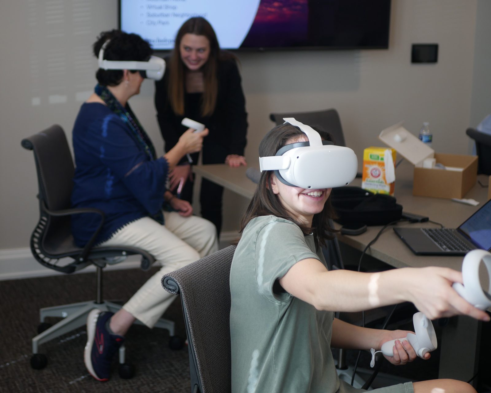 English Language Center uses virtual reality to support international ...