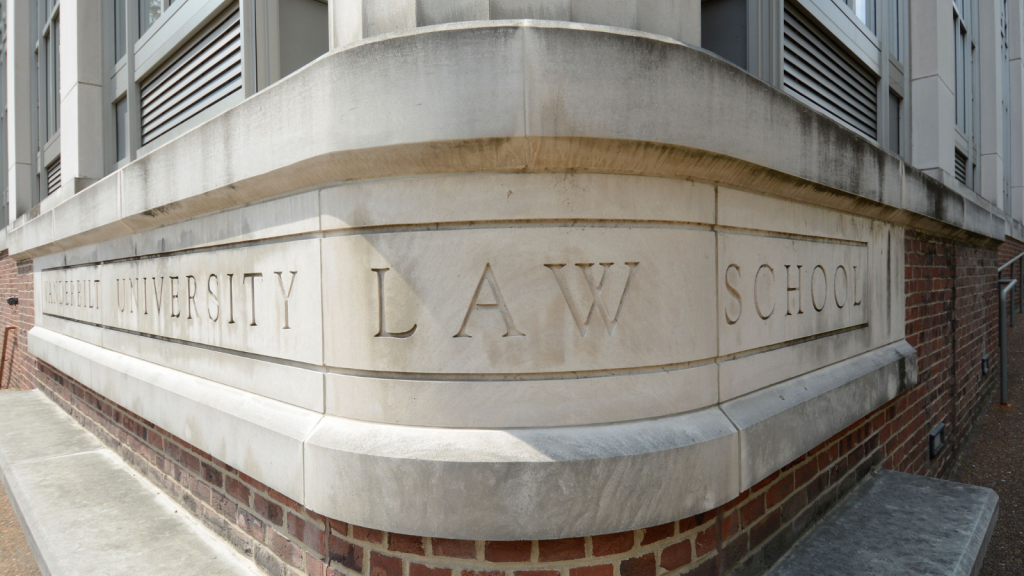 Binding Early Decision - Vanderbilt Law SchoolVanderbilt Law School ...