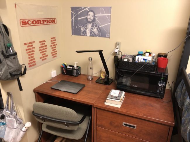 How to Make an Extra Small Dorm Room Extra Comfortable | Inside 'Dores ...