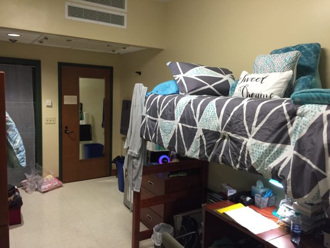 5 Things You Definitely Should Pack for College | Inside 'Dores ...