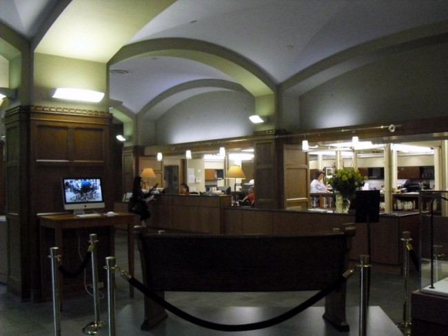 Circulation Desk | Inside 'Dores | Vanderbilt University