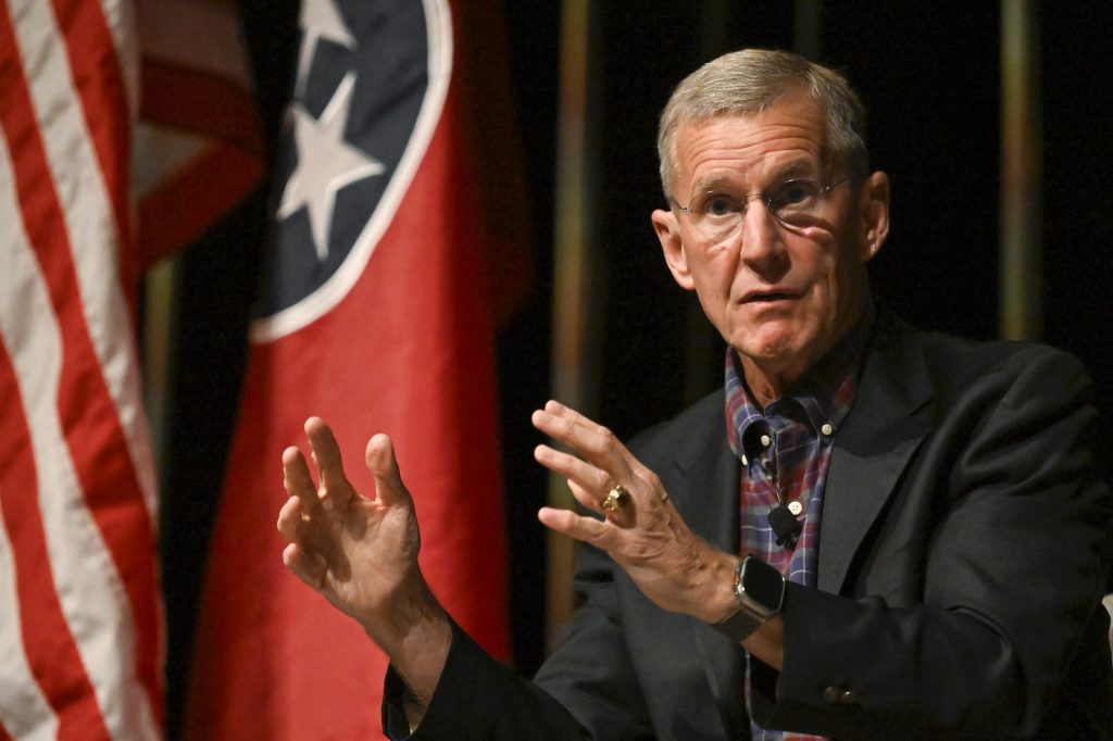 Character and leadership at center of Vanderbilt fireside chat with Gen ...